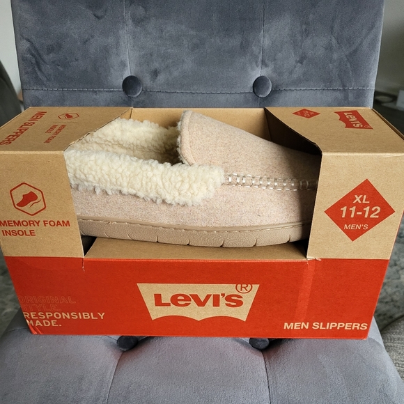 Levi's | Shoes | Levis Venetian Mens Moccasin Slippers With Hard ...